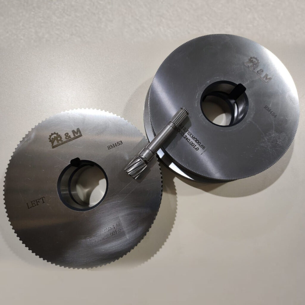 Rolos Laminadores de Rosca – R&M – Expertise em Rolos Laminadores